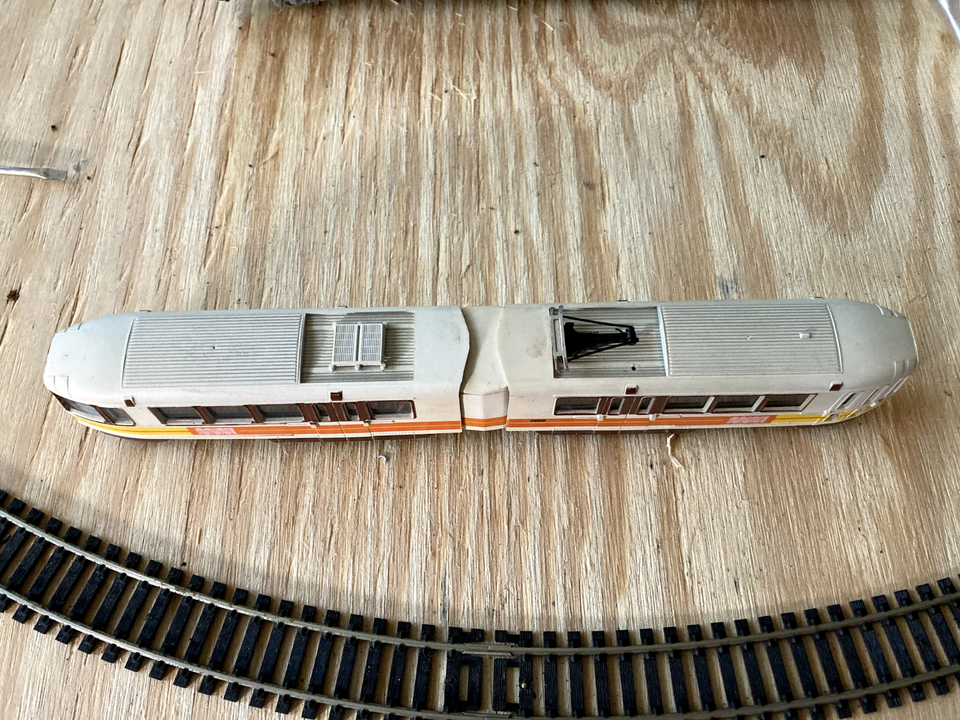 VINTAGE AHM HO SCALE BOEING LRV TROLLEY - TRAM TRAIN WITH INSIDE LIGHT ...