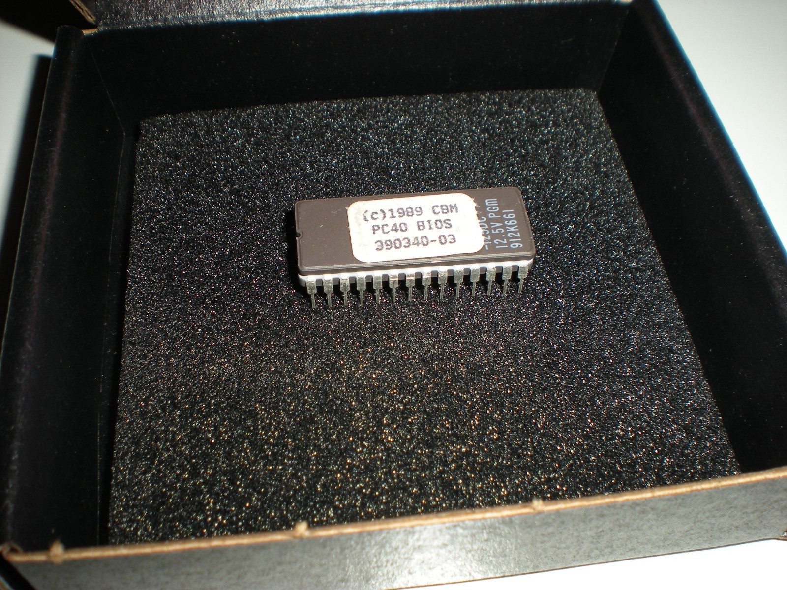 Commodore CBM 390340-03 PC40 series BIOS 28-pin Eprom chip | eBay