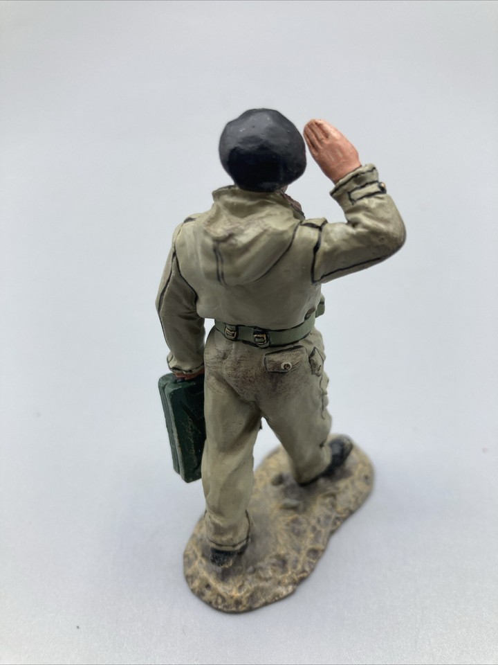 Figurine King and (&) Country -sans Boite | eBay