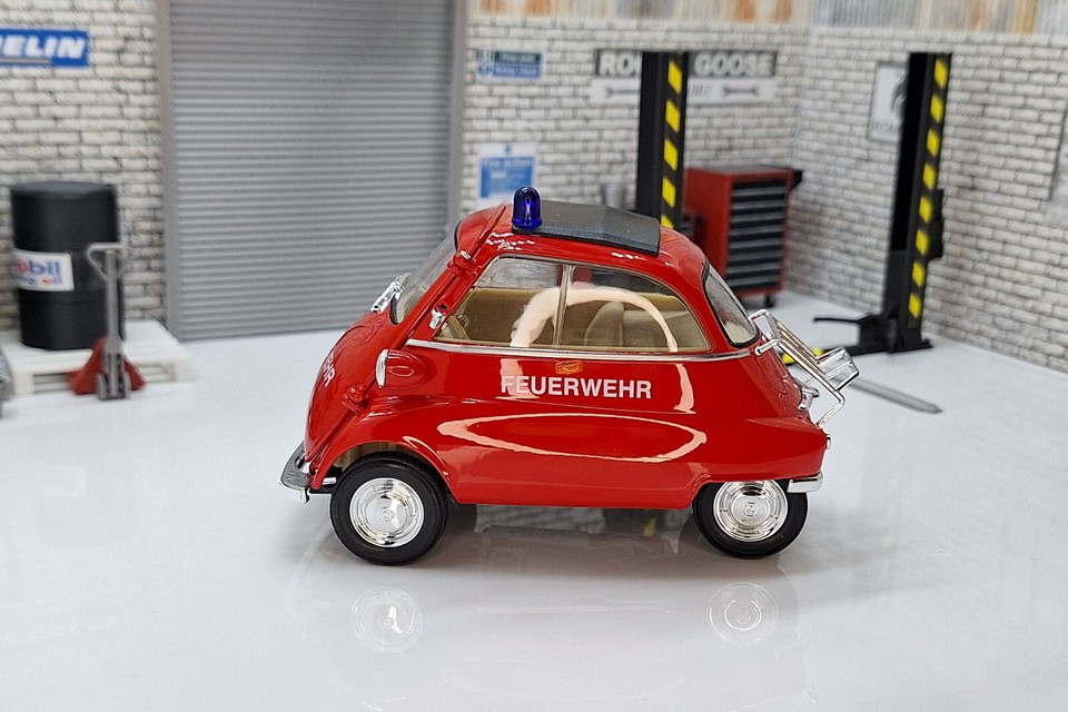 Fire Department FEUERWEHR BMW Isetta Red Bubble Car 1:18 Scale Car ...