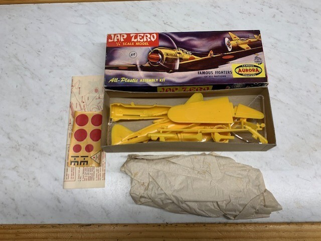 Aurora Vintage 1956 Jap Zero Famous Fighters 1/4 scale 88-69 Model Kit ...