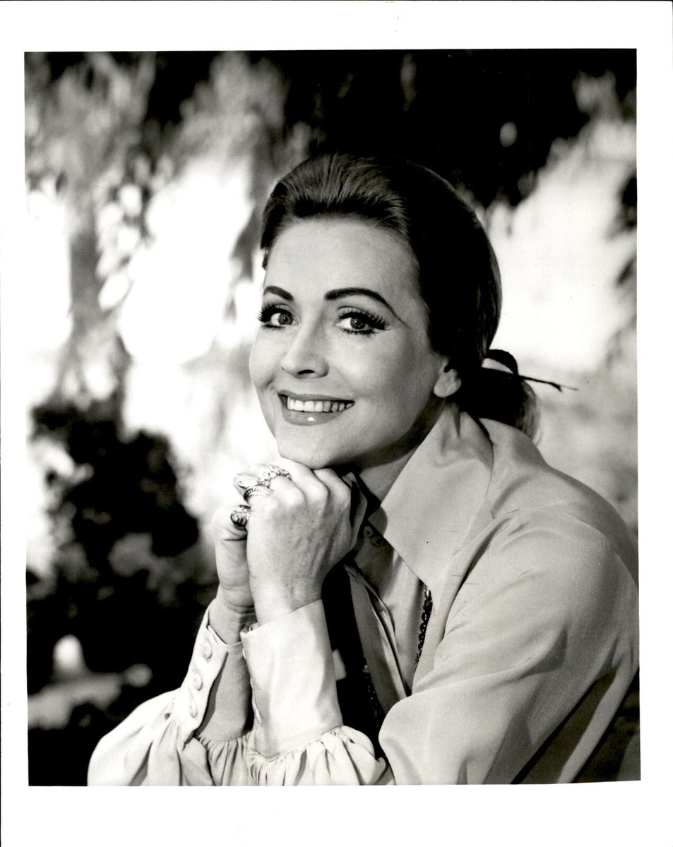 Anne Jeffreys Measurements 1946 Press Photo Actress Anne Jeffreys From