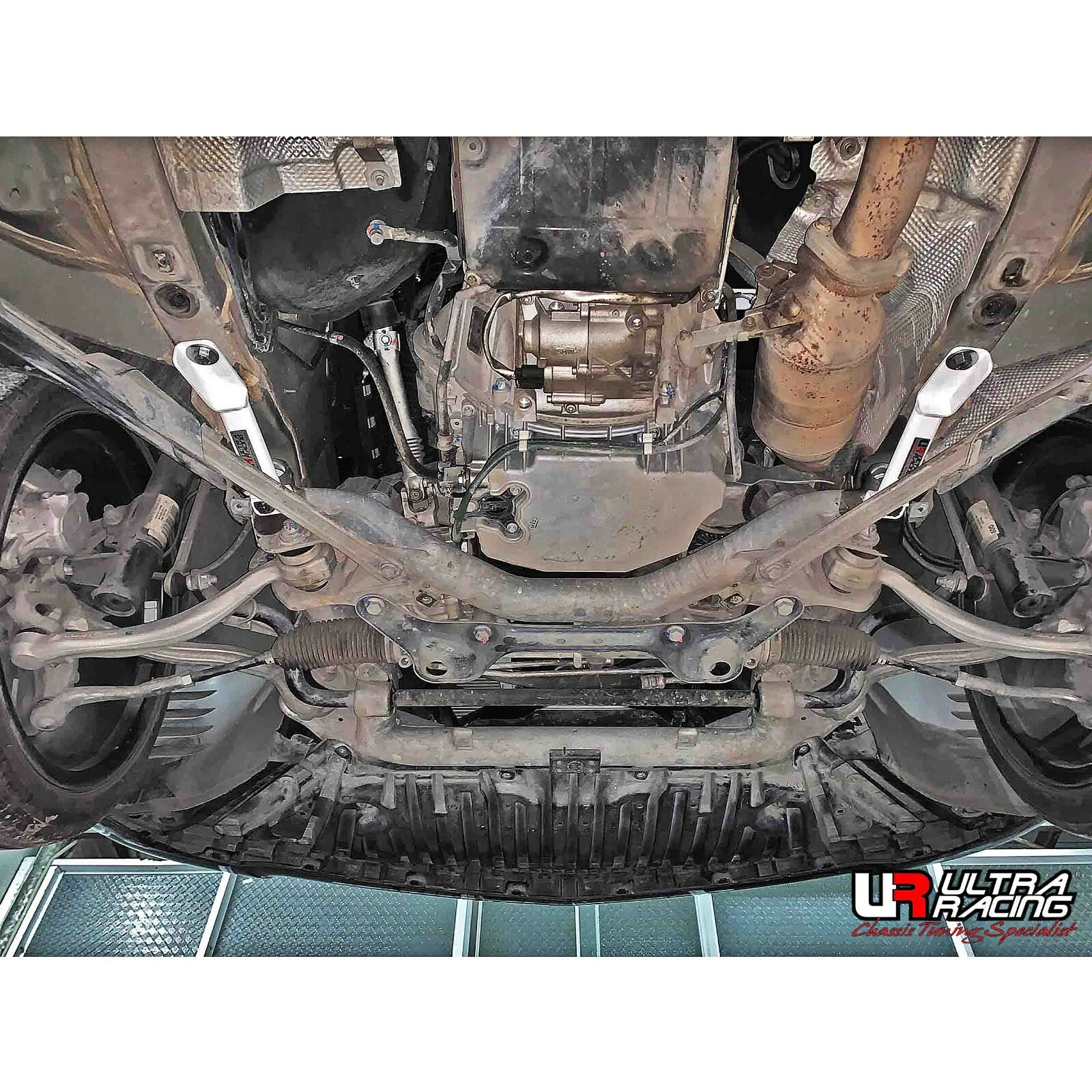 MERCEDES BENZ C63 W204 08~14 ULTRA RACING 4 POINT FRONT LOWER SUBFRAME ...