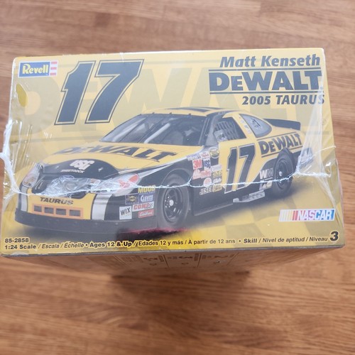 Sealed New #17 Dewalt 2005 Ford Taurus NASCAR Stock Car Kit- Matt ...