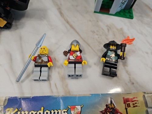 LEGO Castle: Outpost Attack (7948) Complete With Minifigures ...