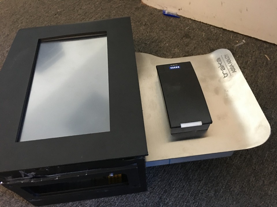 ASSA ABLOY TRAKA touch key control system For L-Series Cabinet Read plz ...