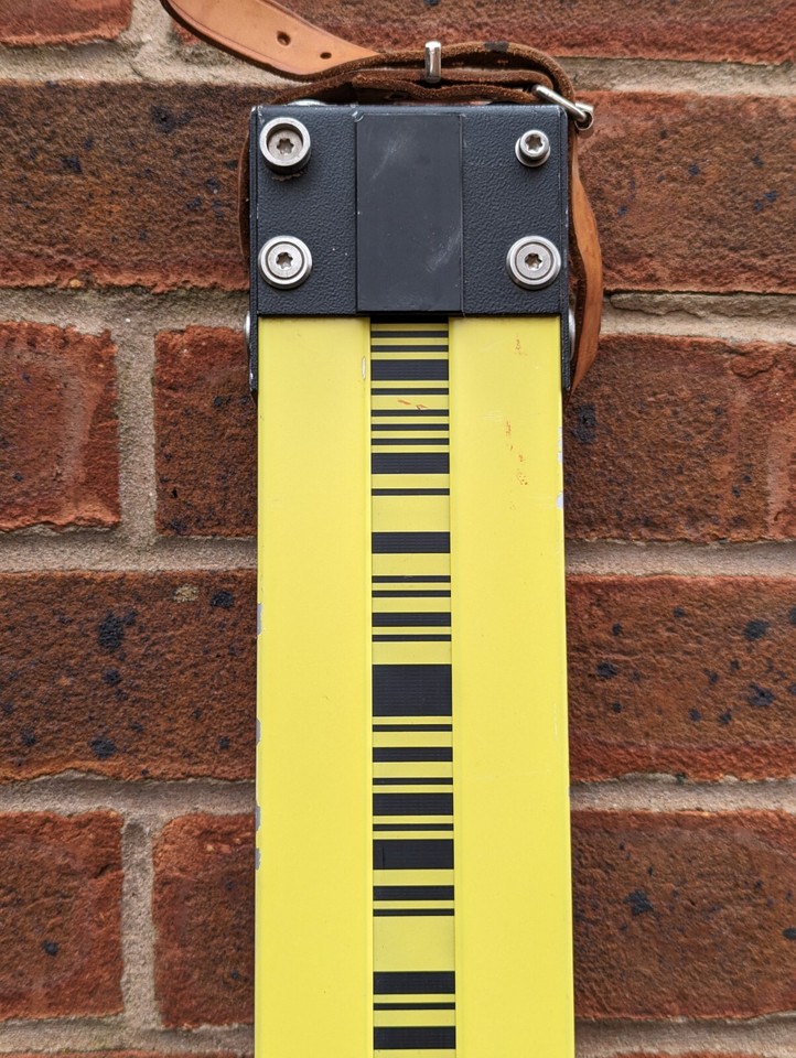 Leica 2m GPCL2 Invar Bar Code Staff | eBay UK