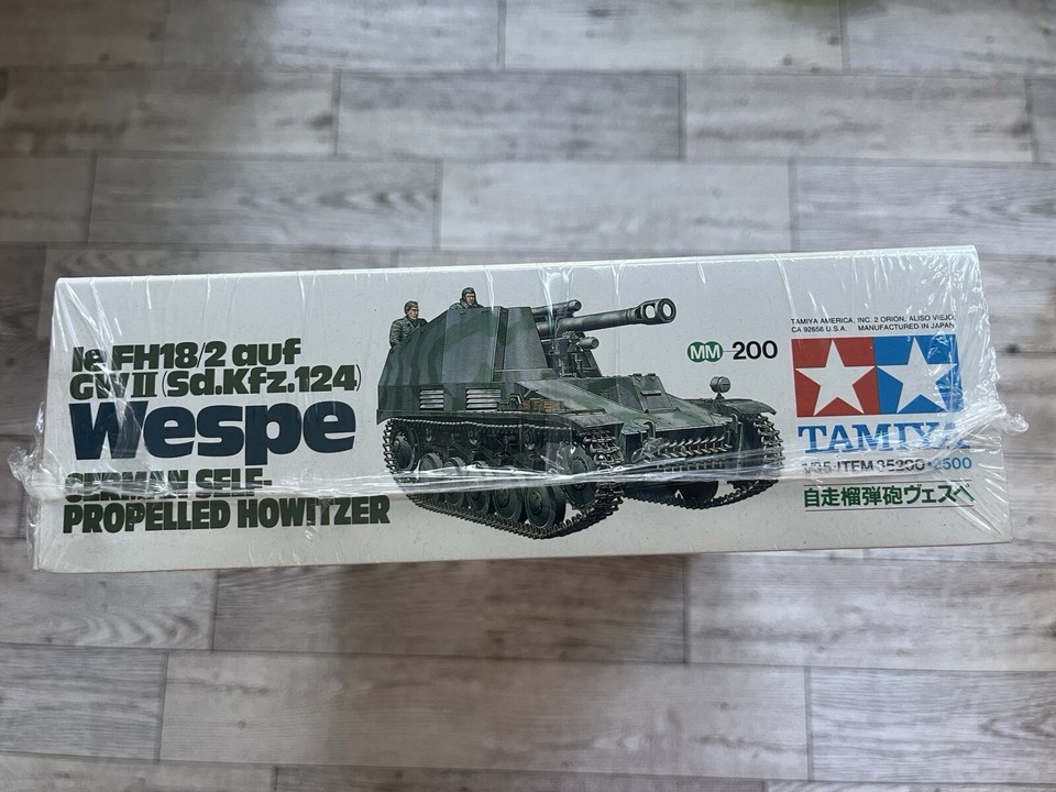 Tamiya - German Self-propelled Howitzer WESPE Sd.Kfz124 - 1:35 - 35200 ...
