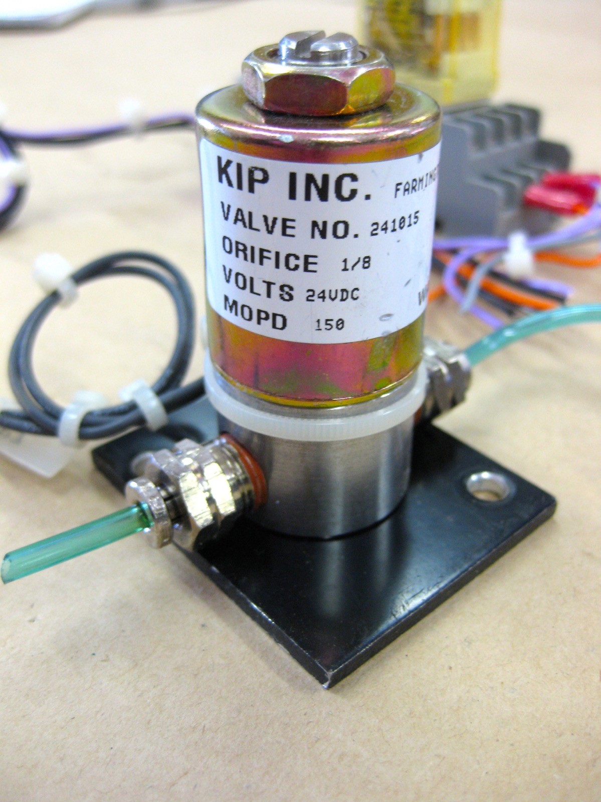 Pneumatic Solenoid Valve Kit Kip Inc 24VDC Humphrey Flow Control Idec ...