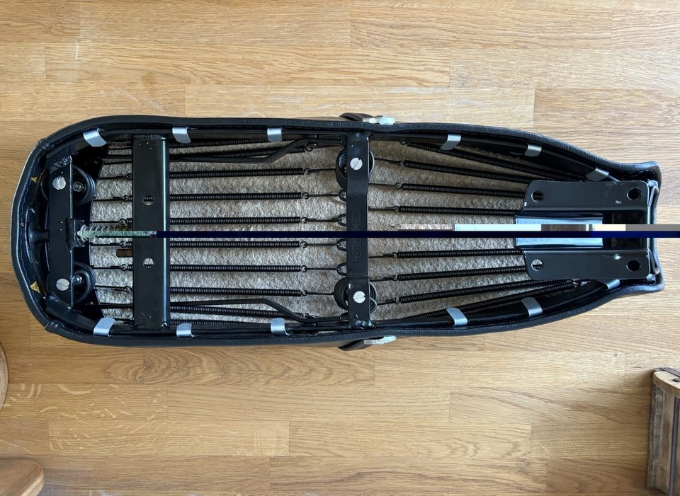 Freshly Restored Original Lambretta Noemi Rosa genuine Seat Innocenti ...