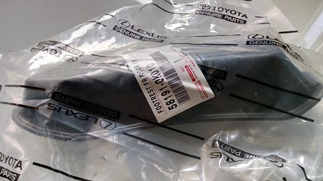 58191-0k010 Toyota Footrest Front Floor 581910K010 Genuine OEM Part for ...