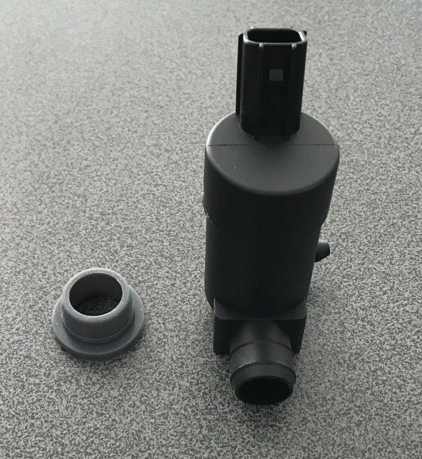 VOLVO S60 S40 S80 Ford Focus Mondeo Wash Water Washer Pump 31349235 ...