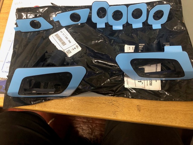 Genuine BMW 5 Series SE G30 G31 Front Bumper PDC Repair Kit ...