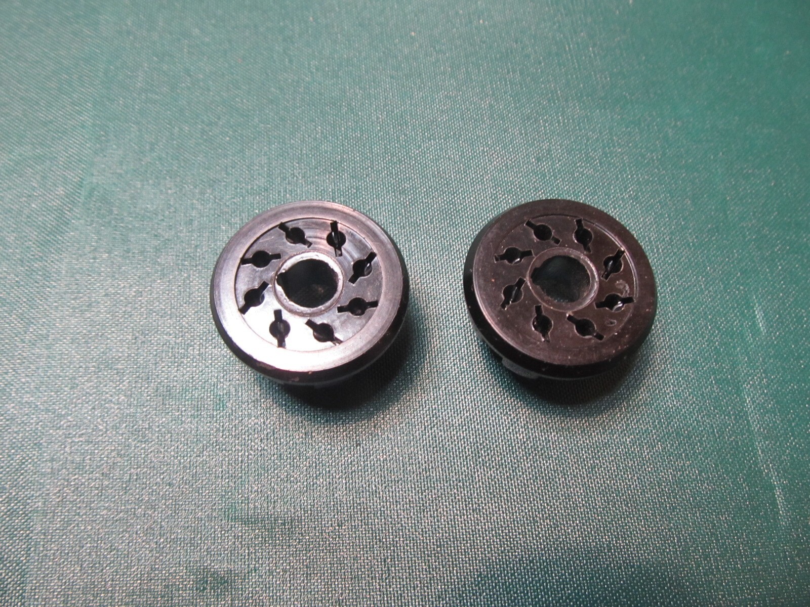 8 Pin Octal Vacuum TUBE SOCKETS LOT PC MOUNT PCB Vtg Amphenol socket ...