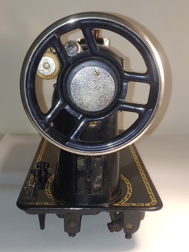 Vintage PFAFF sewing machine mod. 30/31 - 1930s (without wooden ...