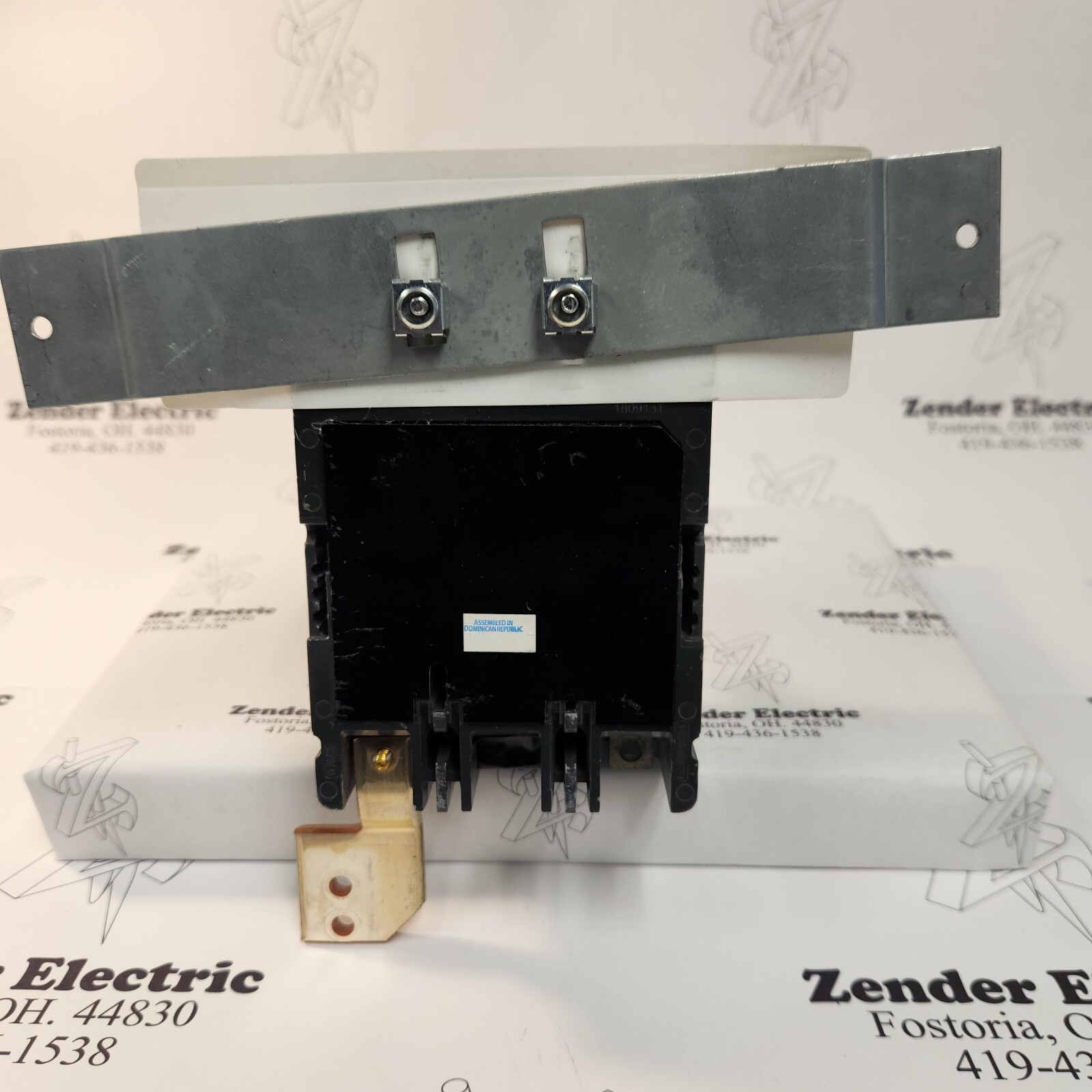 Eaton EDB3200BP10 - 200Amp 3 Pole 240V Circuit Breaker | eBay