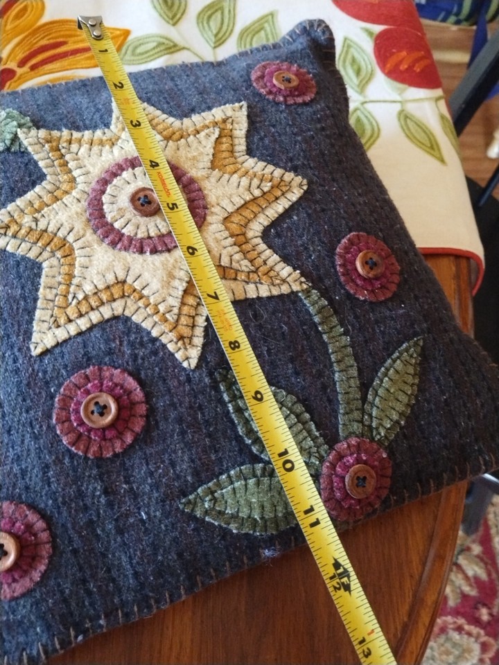 (2) Primitive Folk Art Accent Pillows Penny Stitched Wool Felt 12x12 ...