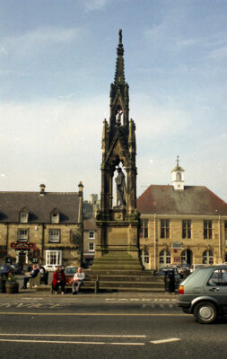 Photo - Monument in the Town Square Helmsley c1995 | eBay UK