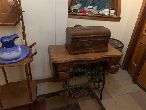 ANTIQUE Minnesota Model A Sewing Machine with cabinet/base | eBay