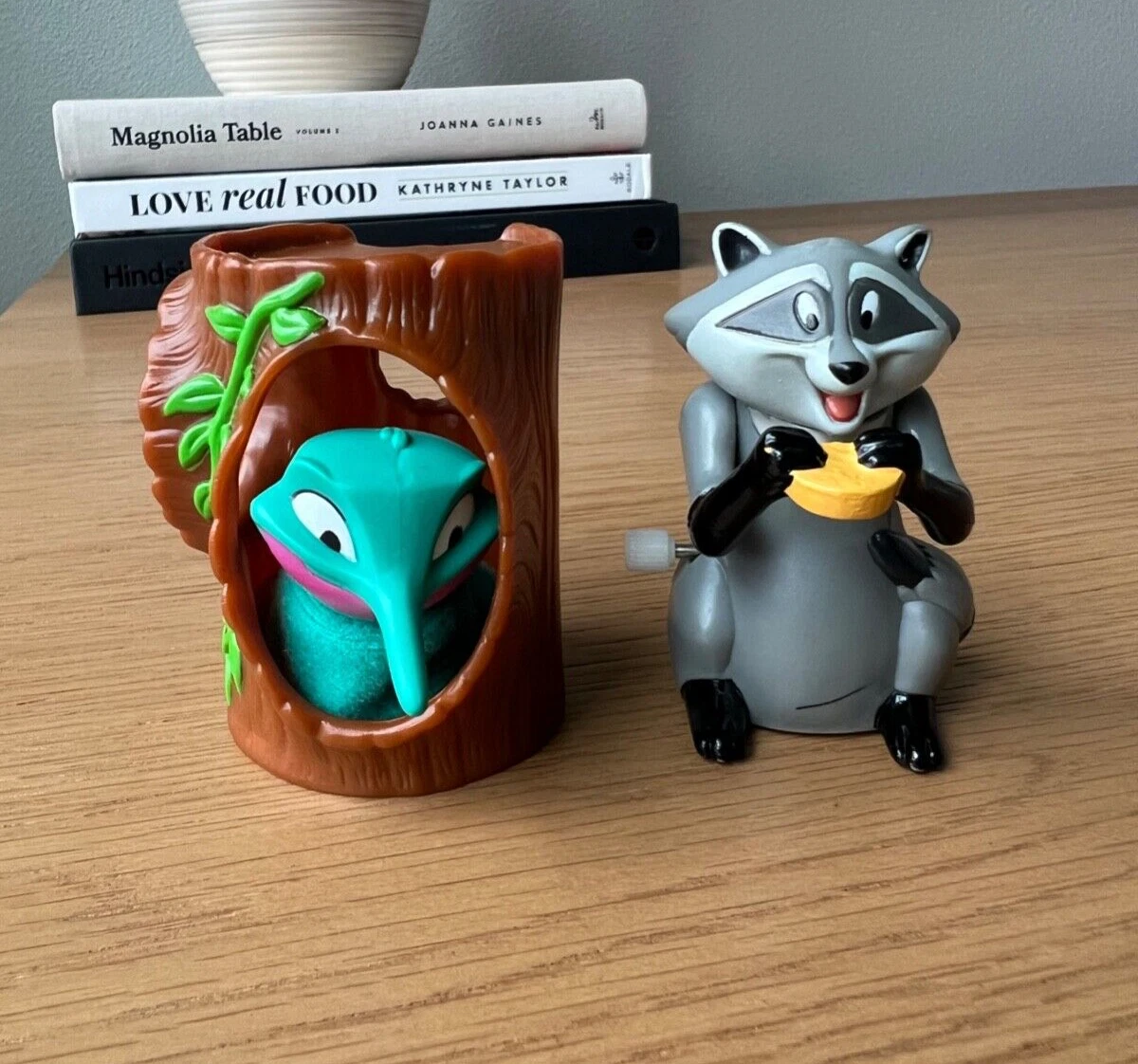 Disney Pocahontas Meeko