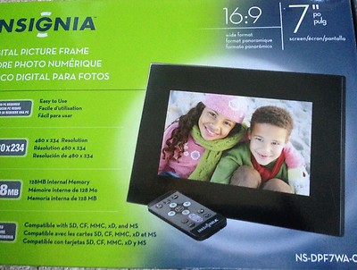 Insignia Digital Photo frame Black 7 128MB picture frame perfect ...