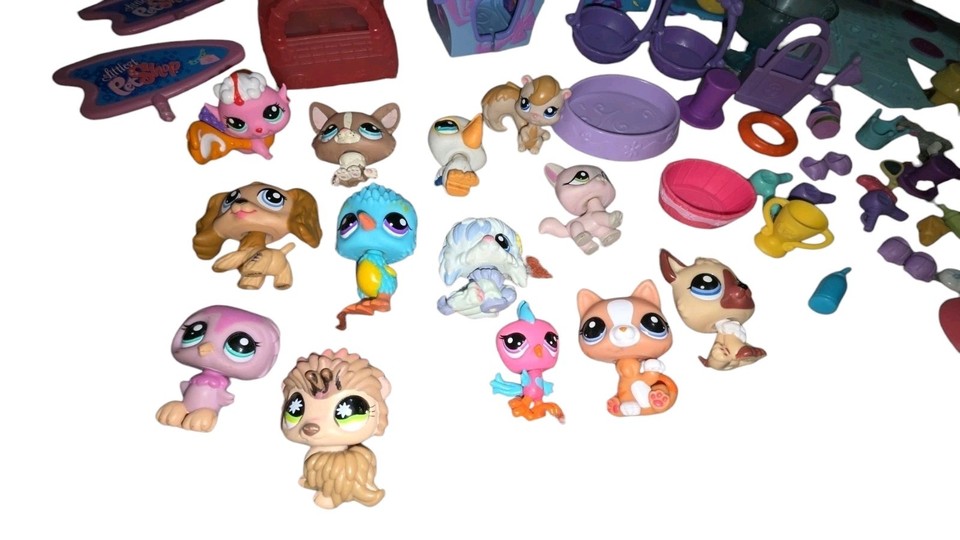 Littlest Pet Shop Pets Accessories Playsets Lot Of 70 Pieces | eBay