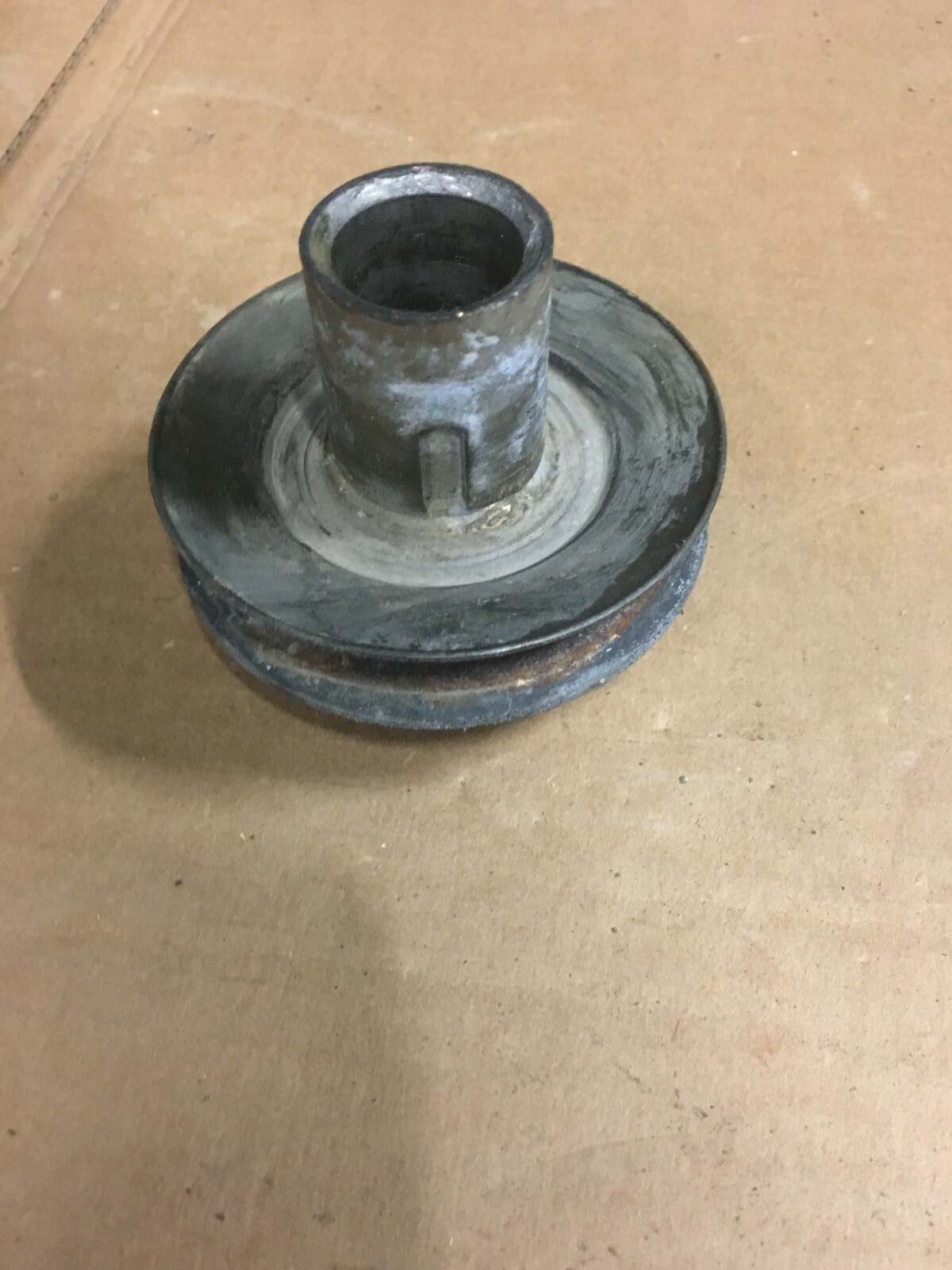 OEM Husqvarna YTH20B42T Riding Lawn Mower Engine Pulley 532194338 | eBay