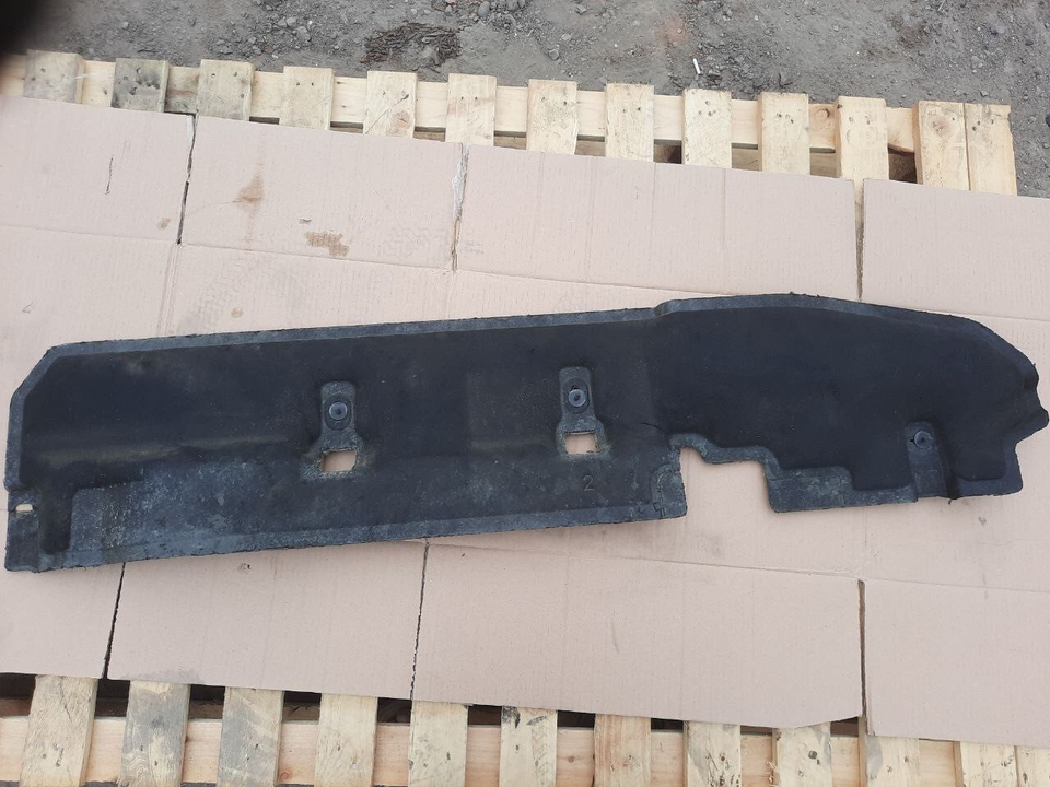 Volvo FH4 FH5 Euro 6 Genuine Engine Noise Reduction Cover Silencer ...