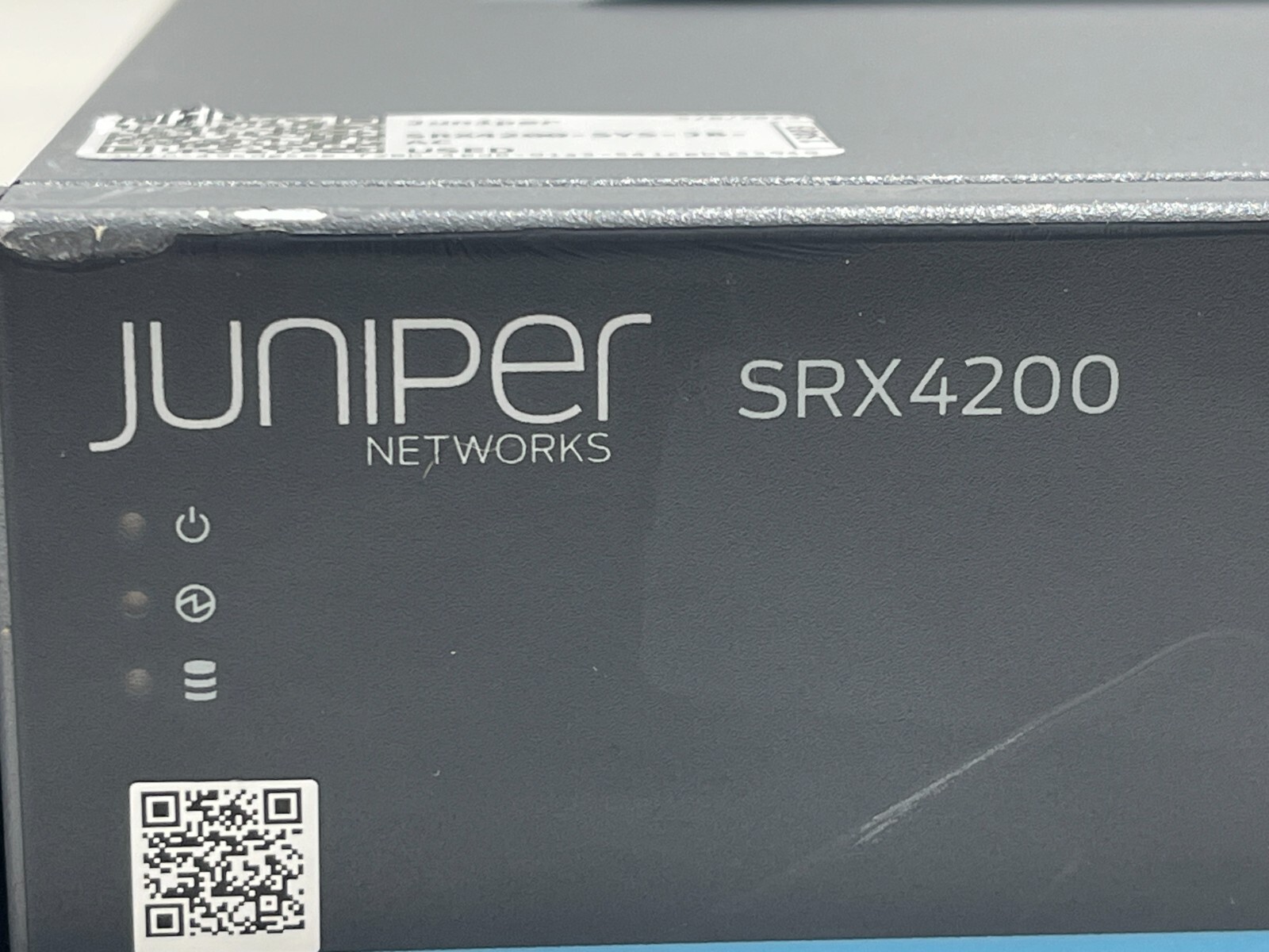 Juniper SRX4200-SYS-JB-AC Network Firewall protect up to 44 Gbps (IMIX ...