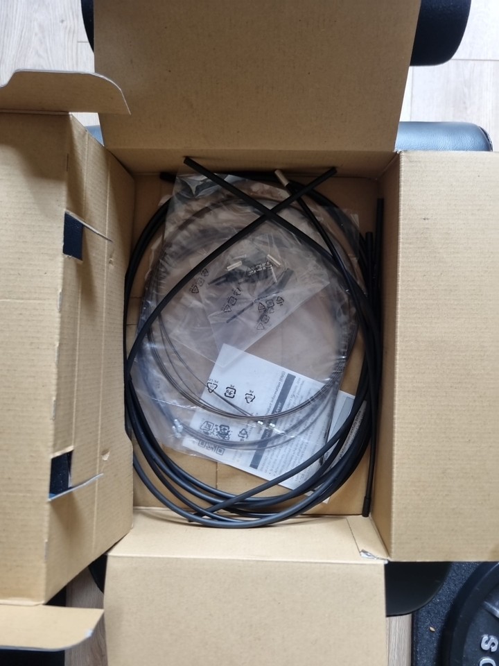 Shimano R8000 Ultegra STI 11x2 Shifters. Right Brand New. Left ...