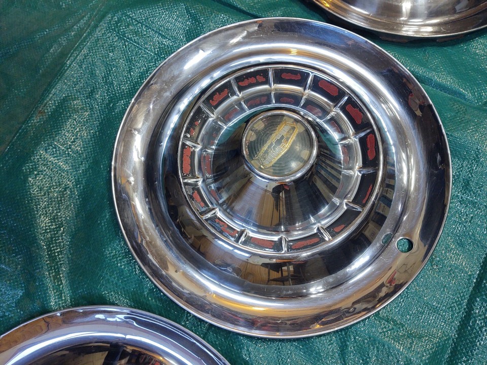 GM OEM 53 1953 1954 54 CHEVY ACCESSORY HUBCAP 15 Wheel Cover Hub Caps ...