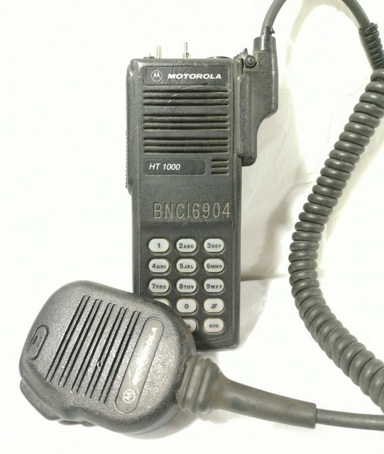 Motorola Ht1000 Portable VHF 16 Channel Radio H01KDC9AA3BN for sale ...
