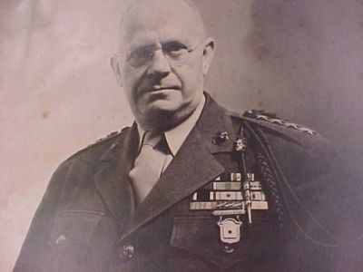 ORIGINAL VINTAGE LARGE STUDIO PHOTO USMC GENERAL THOMAS HOLCOMB | eBay
