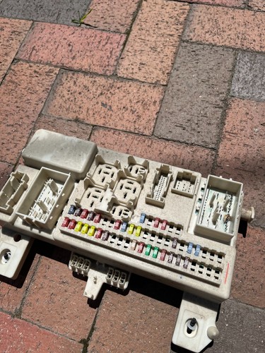 2004-2009 Mazda 3 BCM Body Control Module Junction Fuse Box BN8B 66730 ...