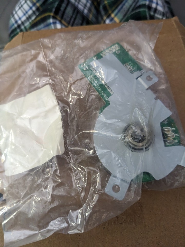 New/Sealed HP RM1-5051 Fuser Motor LaserJet P4014 P4015 P4515 M601 ...