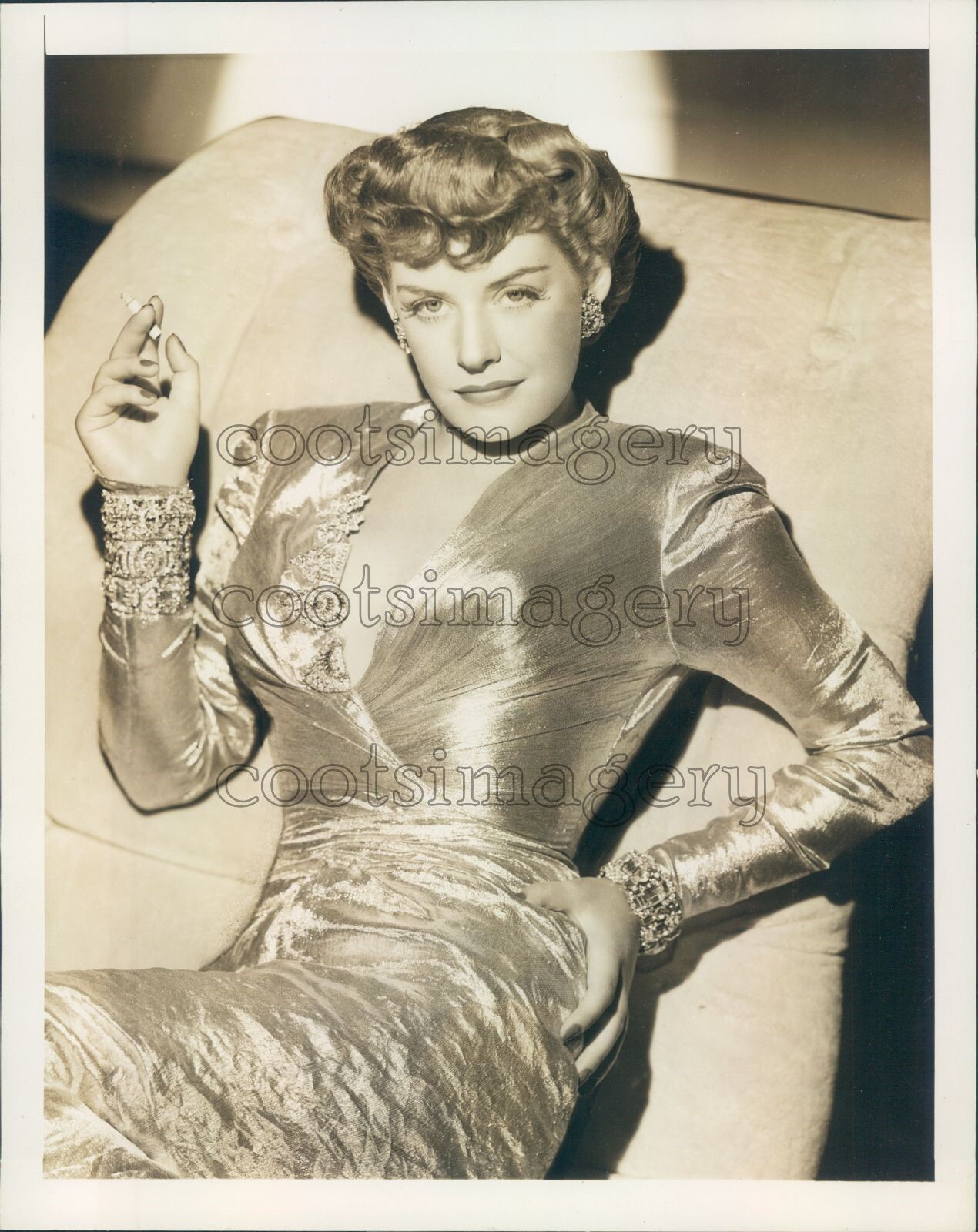 1942 Press Photo Golden Actress Kaaren Verne Smoking Cigarette 1940s | eBay