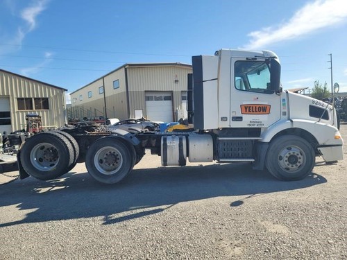 OEM Core Volvo 12V DEF Pump 23753845 FITS FOR Volvo/Mack for sale ...