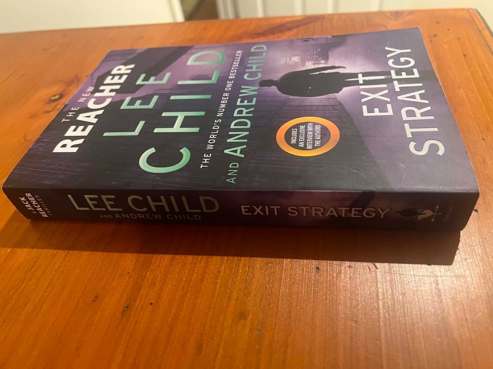 LEE CHILD Novel ~ EXIT STRATEGY (Jack Reacher) ~ Paperback ~ read once ...