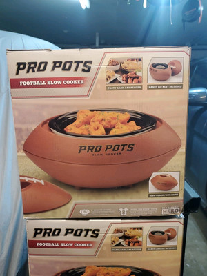 Crock Pot 1 1/2 Quart Football Slow Cooker Game Day Crock Pot Brand New ...