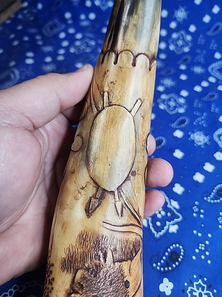 BLACK POWDER MUZZLELOADER CUSTOM SCRIMSHAW LION POWDER HORN POWDER SHOT ...
