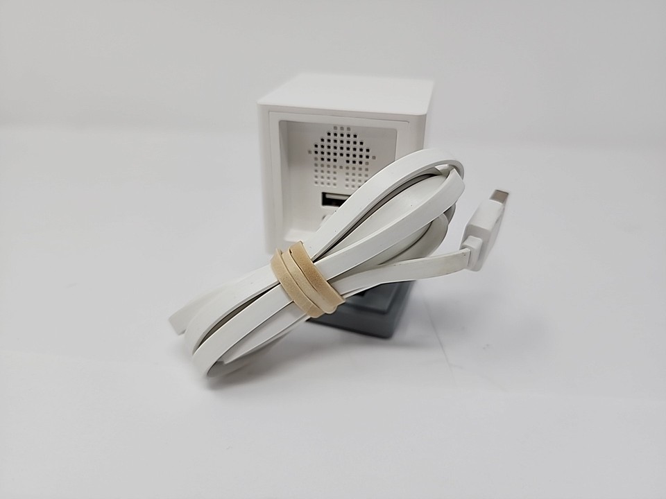 Wyze Cam V2 WYZEC2 Security Camera Replacement Unit W/ USB Cable | eBay