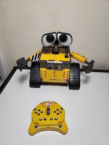Disney Pixar 10" Wall-E Thinkway Remote Control RC Toy | eBay