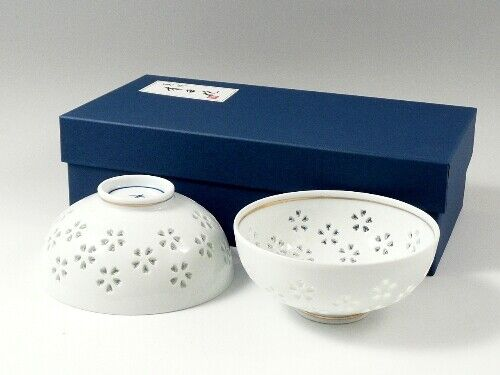 Arita Hasami-yaki Tanshin-gama Crystal Hanazume-gumi tea bowl Meoto ...