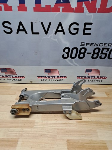 85 YAMAHA TRI Z 250 OEM REAR SWING ARM SWINGARM Axle Assembly 86 YTZ250 ...
