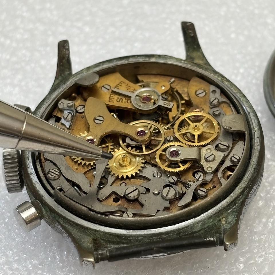 Broken Vintage Aralda Suisse Watch Incabloc Watch Landeron Chronograph ...