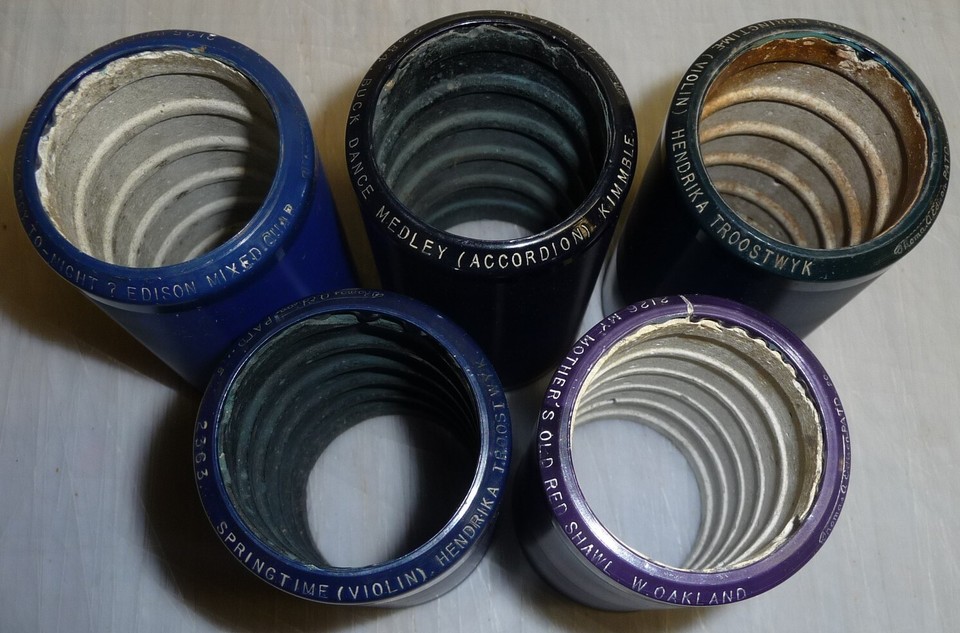Lot 6: 5 Different Edison Blue Amberol Cylinder Records 2125,2126,2363 ...
