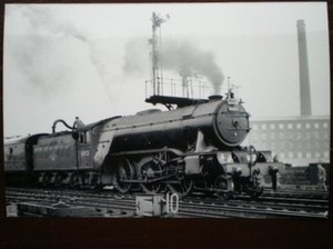 PHOTO LNER GRESLEY CLASS V2 2-6-2 60923 | eBay