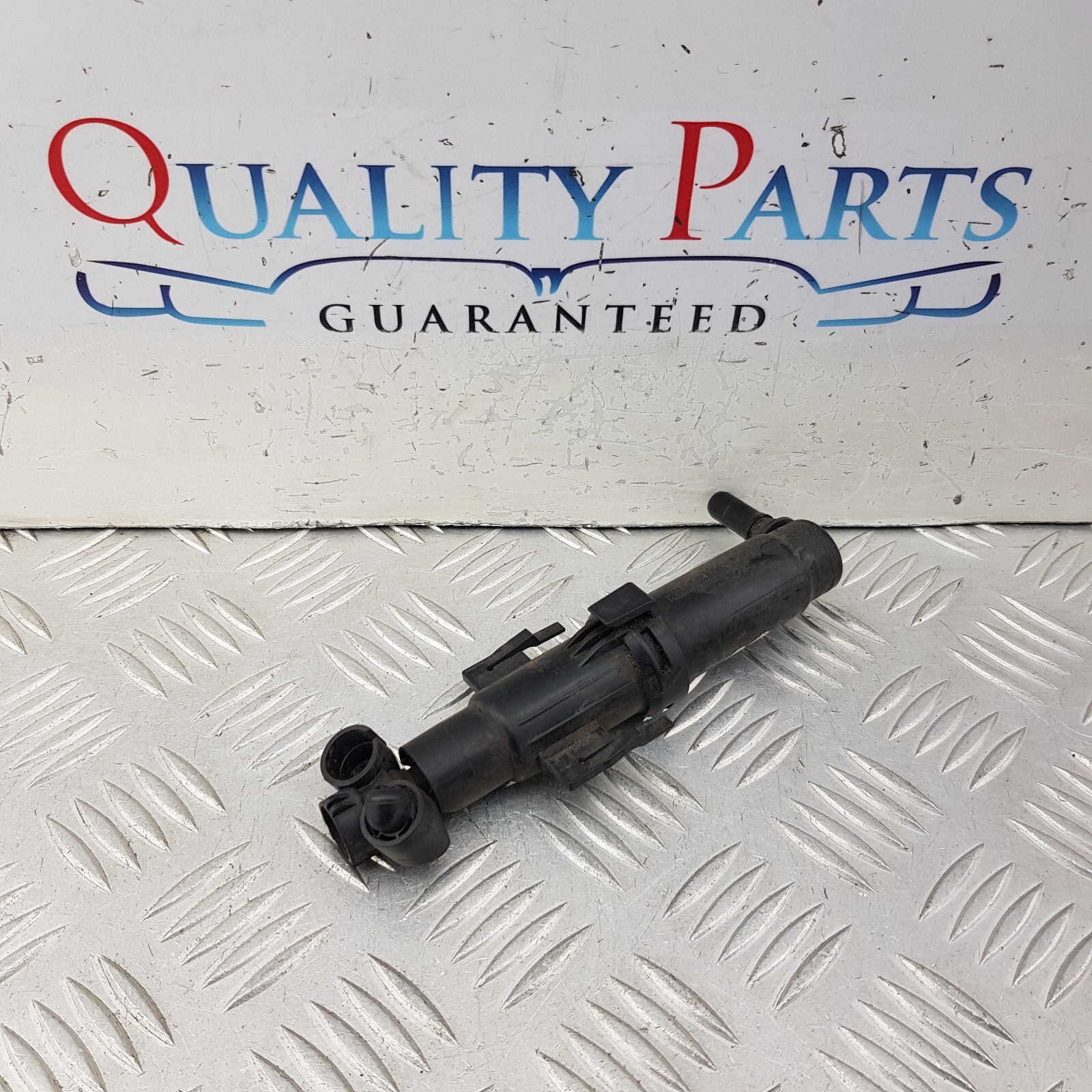 BMW 5 Series GT F07 Headlight Washer Jer Spay Pump Driver Side Right ...