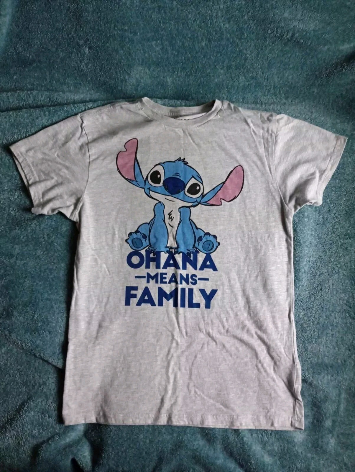 LILO & STITCH Ohana Means Family SIZE-M - Gem