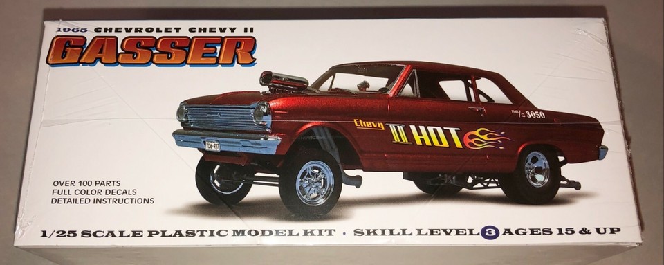 Moebius 1965 Chevrolet Chevy II Gasser Drag Car 1:25 scale model car ...